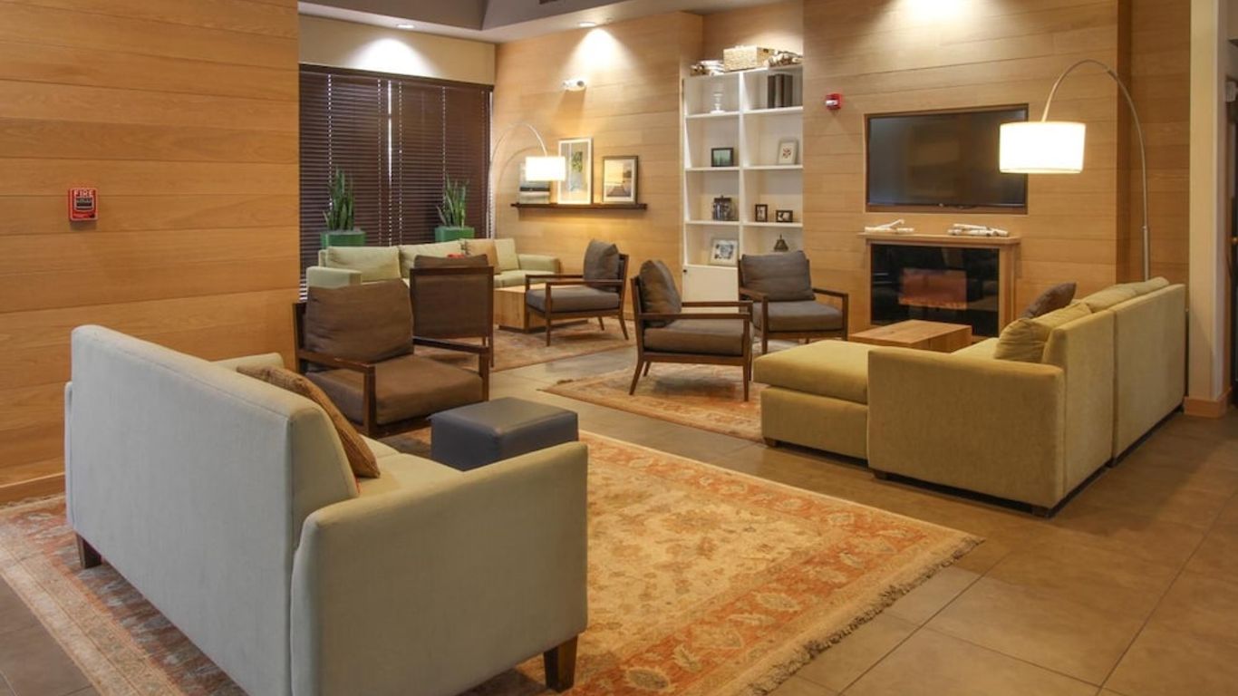 Greentree Inn & Suites Phoenix Sky Harbor desde $68 ($̶1̶9̶3̶). Phoenix ...